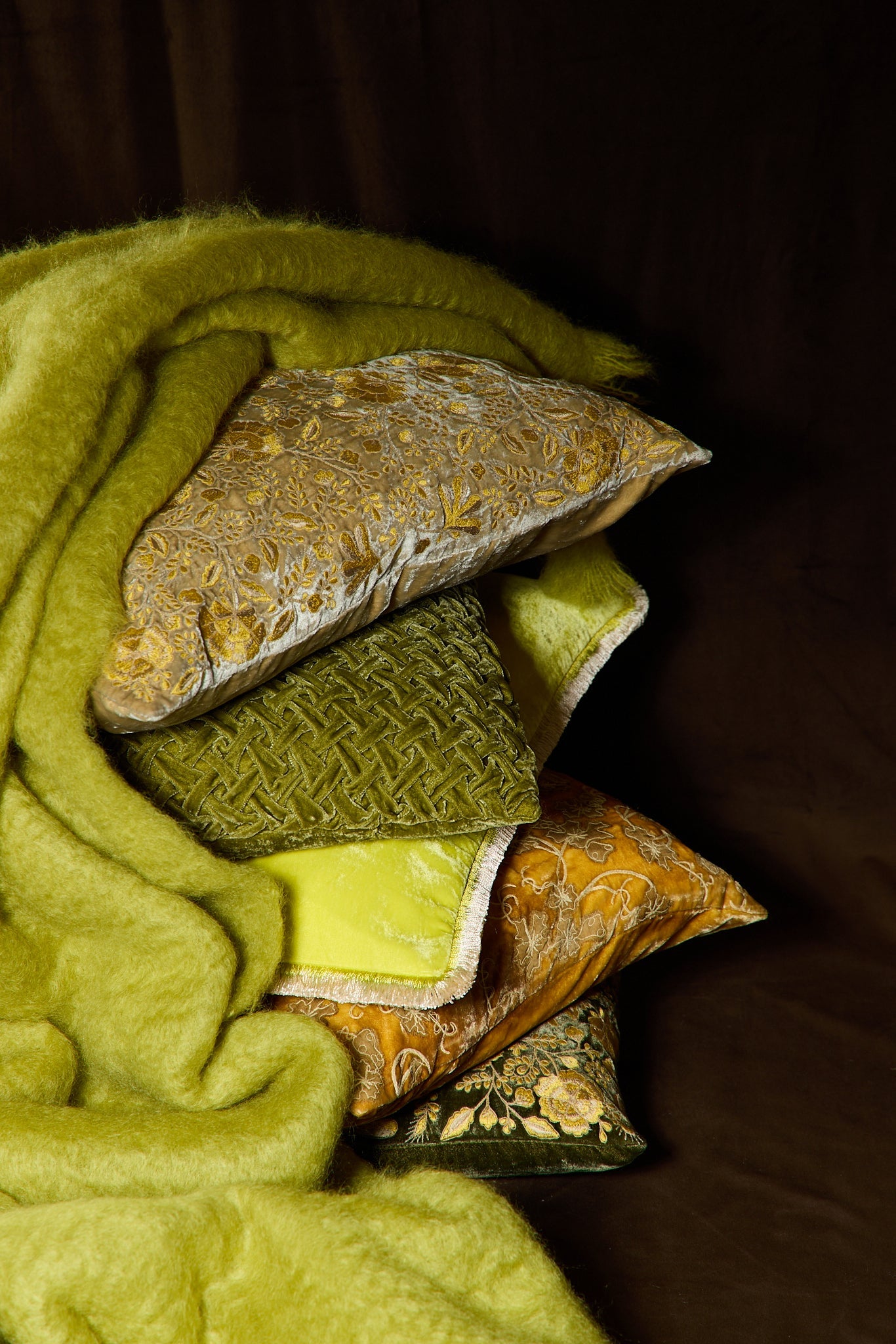 Pillows & Throws – Luxury Cashmere, Velvet & Linen – Page 19 – abc ...